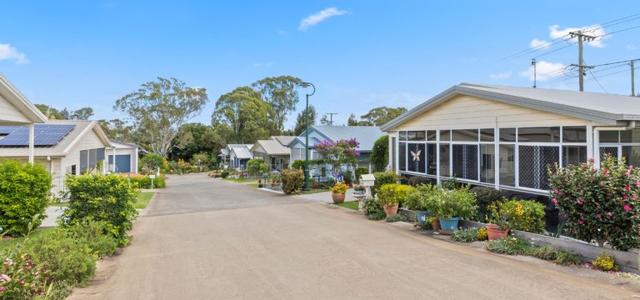 Over 50-55 Living Queensland - Retirement Lifestyle Villages | Hometown ...